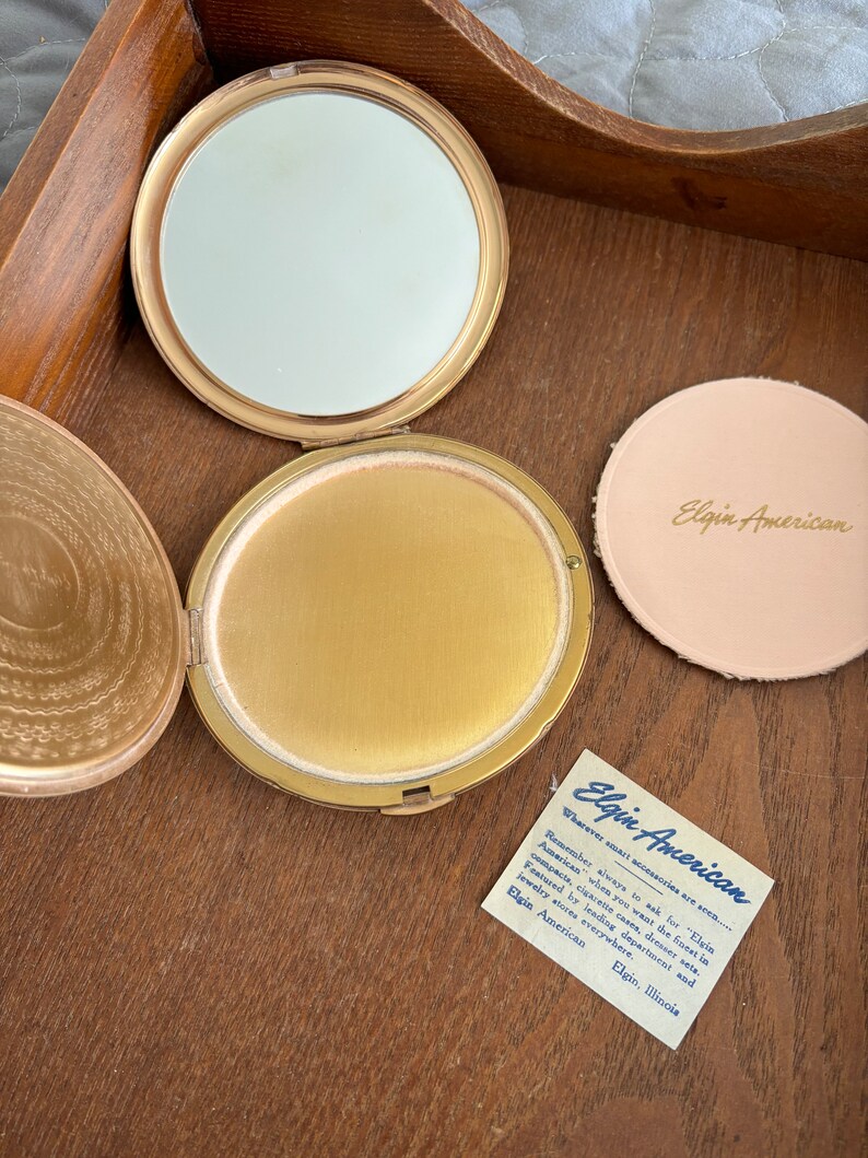 Gorgeous Large Elgin Makeup Compact in Excellent Condition in Original ...