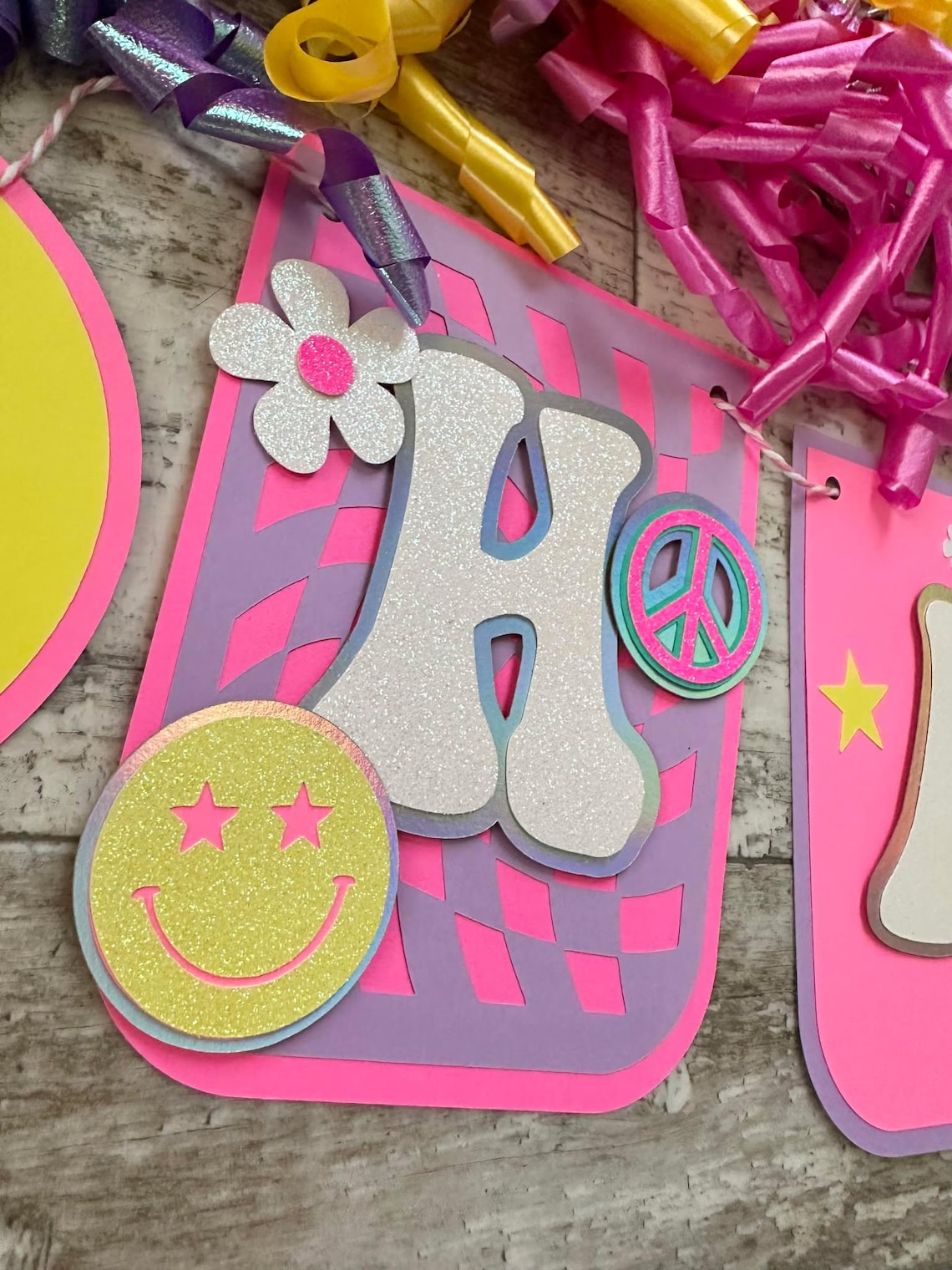 Teen Preppy Aesthetic Lightning Bolts Daisies Rainbows Peace Signs ...