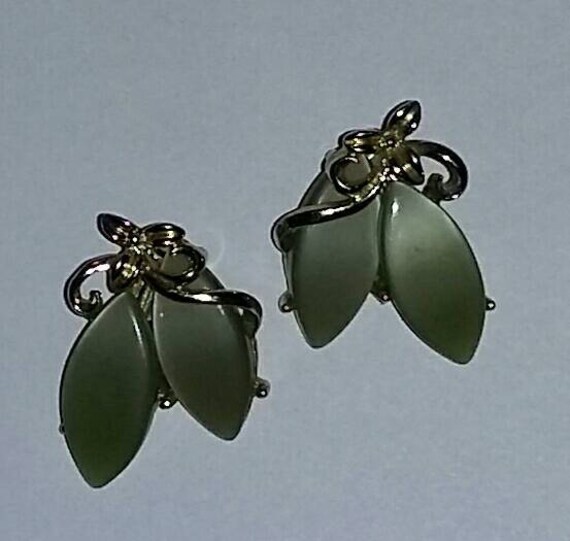 Vintage Pakula Thermoset Bracelet and Earrings Set. - Gem