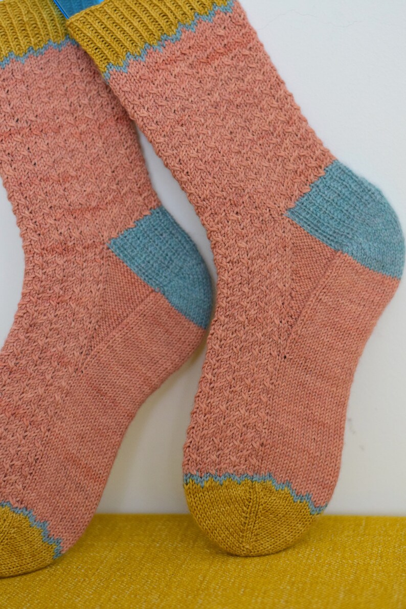 Sock Knitting Pattern / Knitting Pattern PDF / Colour Therapy - Etsy