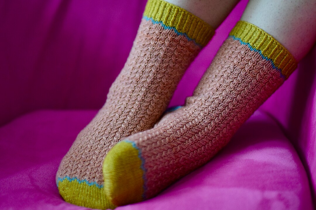 Sock Knitting Pattern / Knitting Pattern PDF / Colour Therapy - Etsy UK
