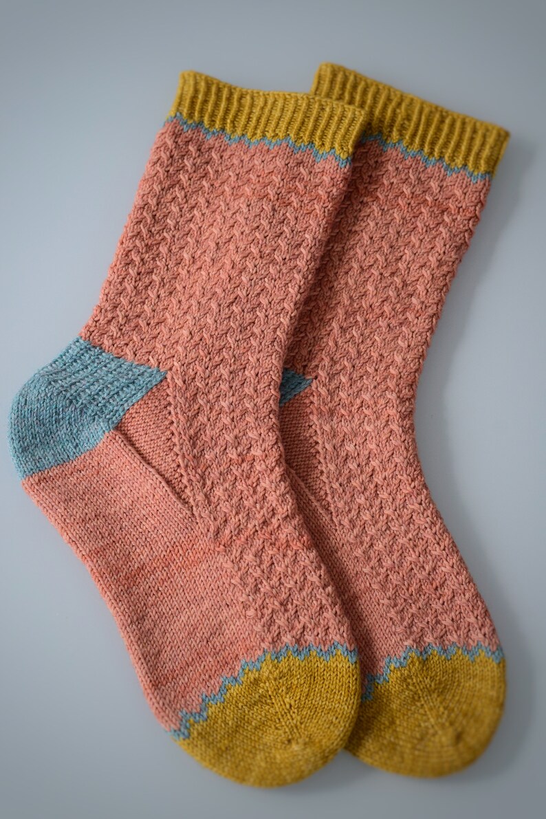 Sock Knitting Pattern / Knitting Pattern PDF / Colour Therapy - Etsy
