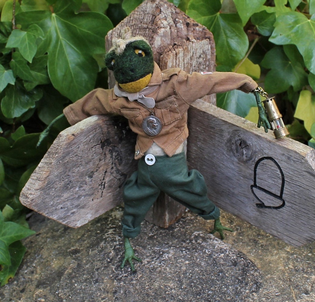 ACTION MAN Frog/needle Felt Frog Doll/ Folk Art/faux Taxidermy/gift for ...