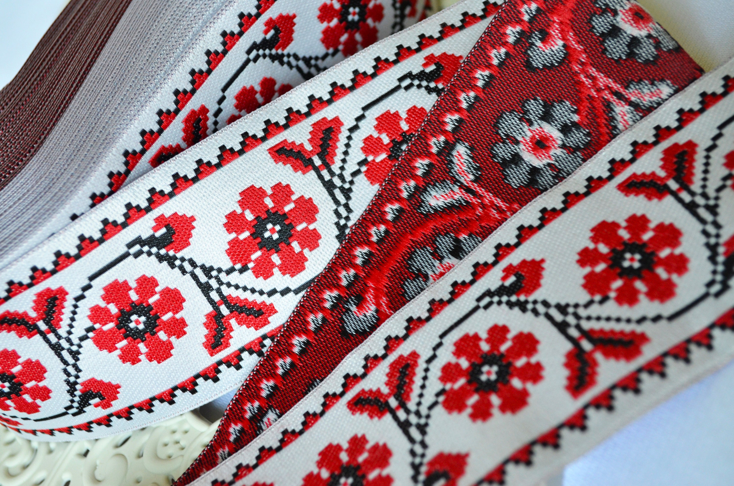 Ethnic Trim Jacquard ribbon trim with flowers White red | Etsy