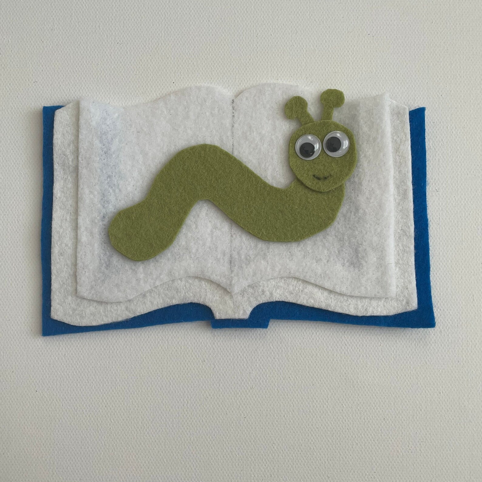 Bookworm Felt Board Pattern Wiggly Worm Book and Apple - Etsy