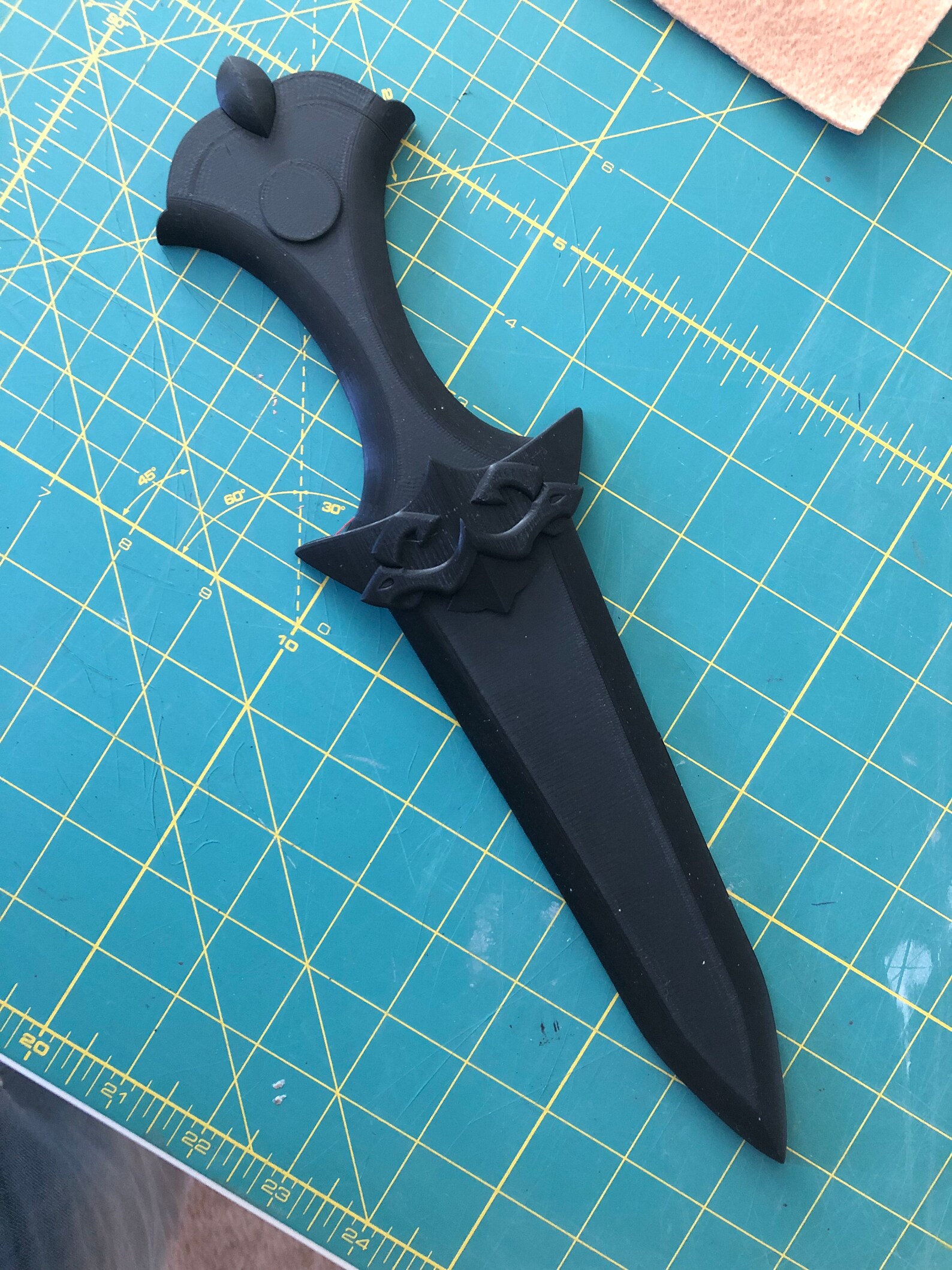 Fire Emblem: Three Houses - Byleth Dagger - STL Files for 3D Printing ...