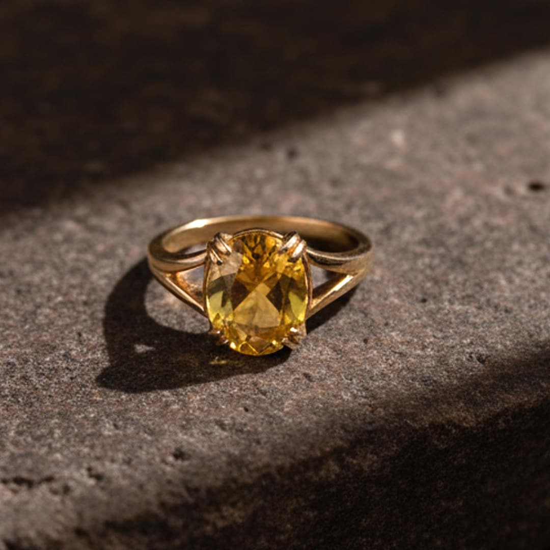Yellow Sapphire/ Pukhraj Panchadhatu Rashi Ratan Astrological Purpose ...
