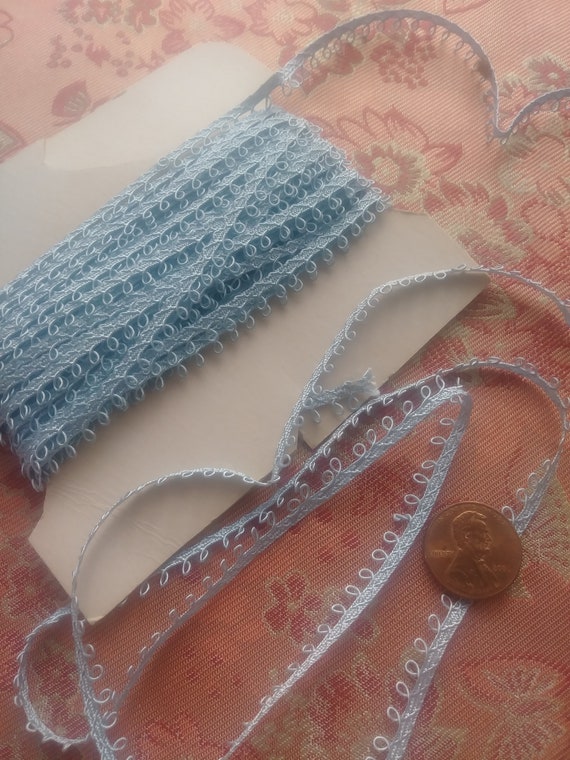 Tiny VINTAGE picoted lace trim Victorian pillows by the yard | Etsy