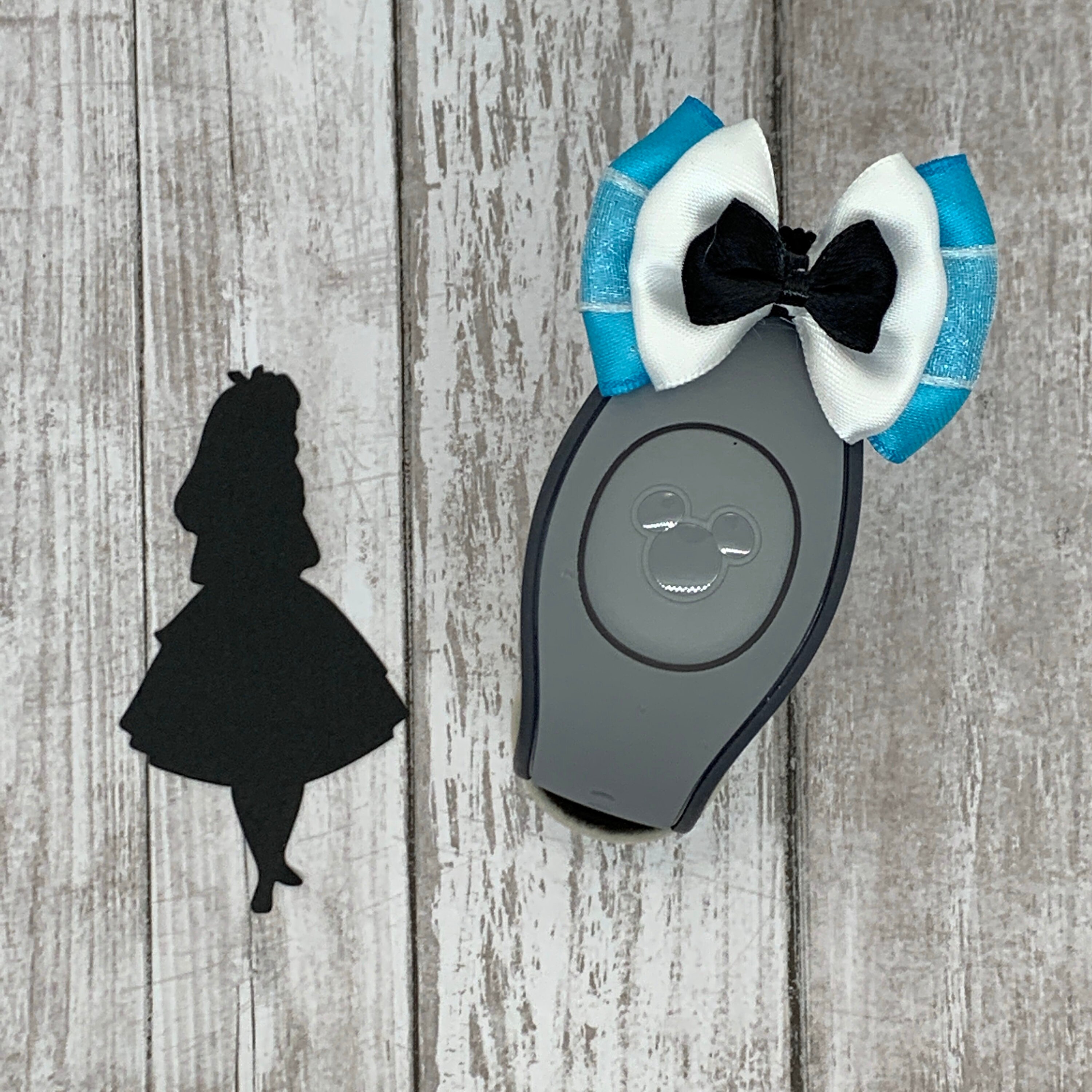 2 Alice Inspired Magic Band Bow / Disney Magic Band Bow | Etsy