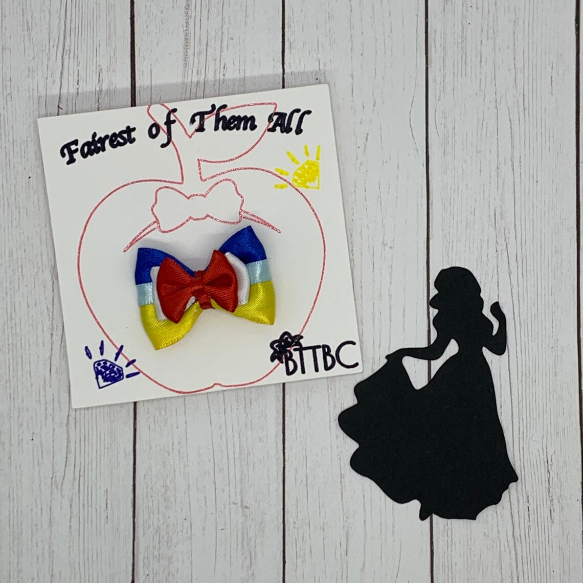Snow White Inspired Disney Princess Bow Pin - Etsy