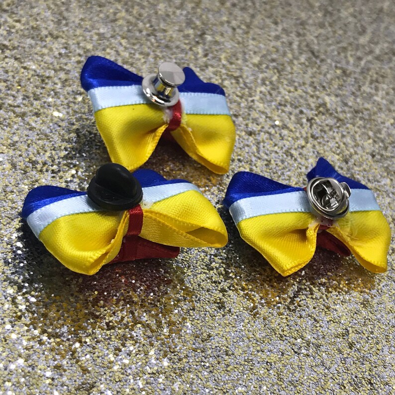 Snow White Inspired Disney Princess Bow Pin - Etsy