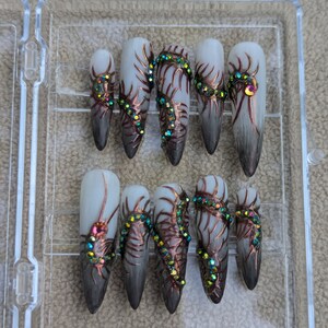 Spooky Glamorous Centipede Press-on Nails - Etsy