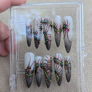 Spooky Glamorous Centipede Press-on Nails - Etsy