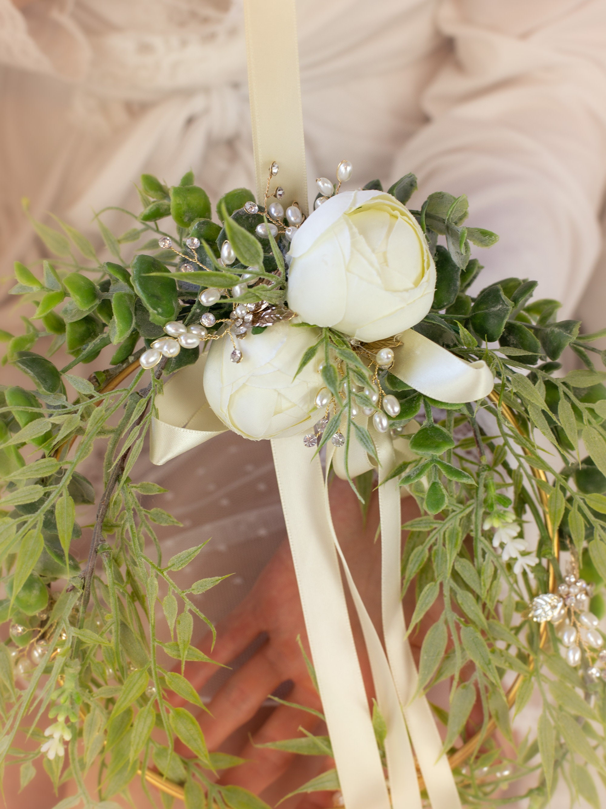 Floral Hoop Flower Girl Bouquet and Matching Wedding Ring | Etsy