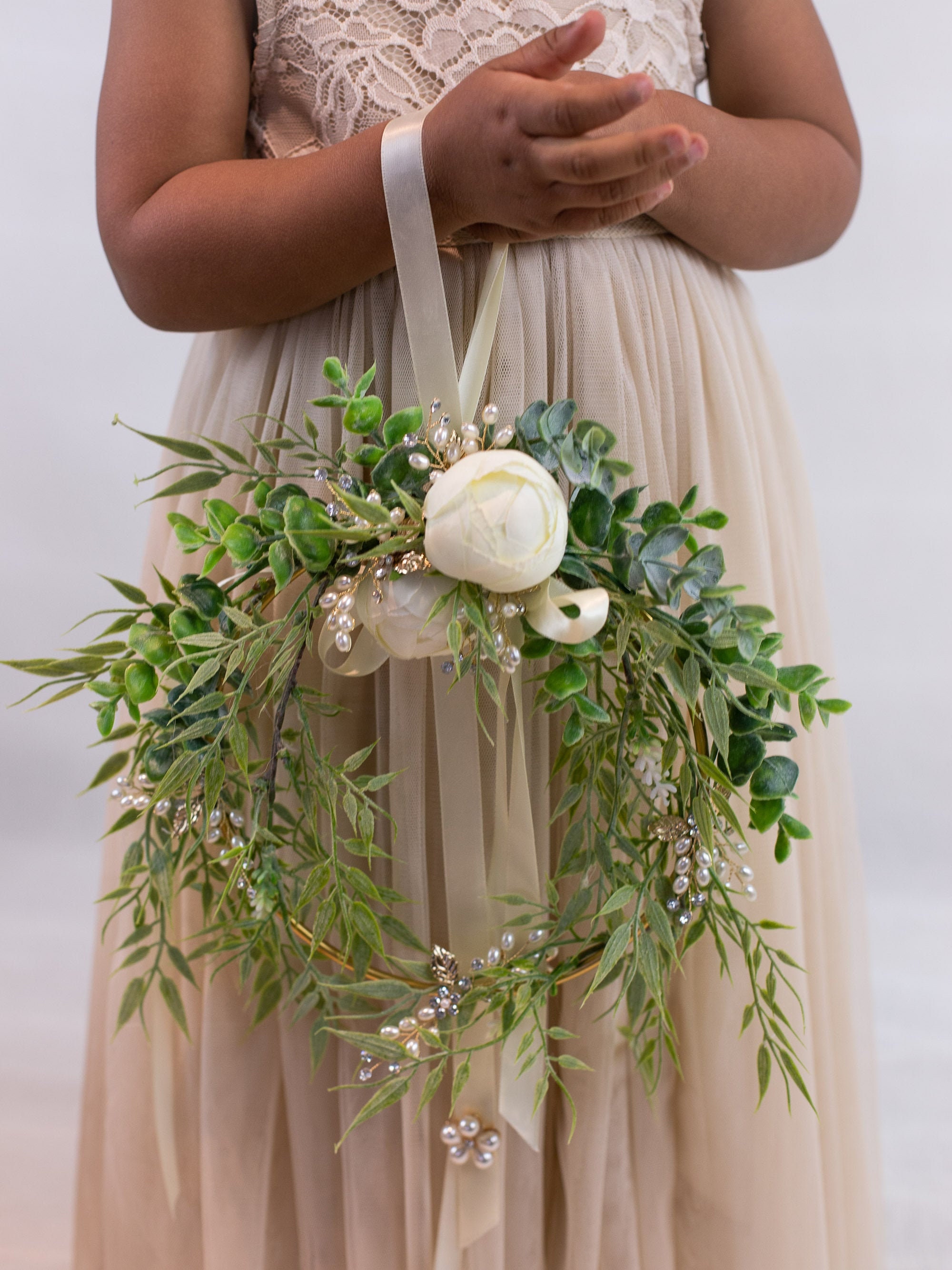 Floral Hoop Flower Girl Bouquet and Matching Wedding Ring | Etsy