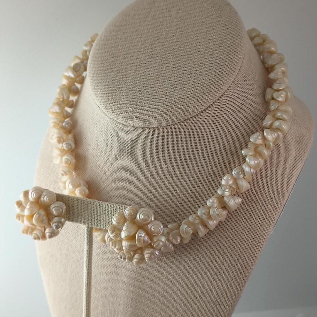 Vintage 1950s White Trochus Shell 16" Necklace and Cluster Earrings Set ...
