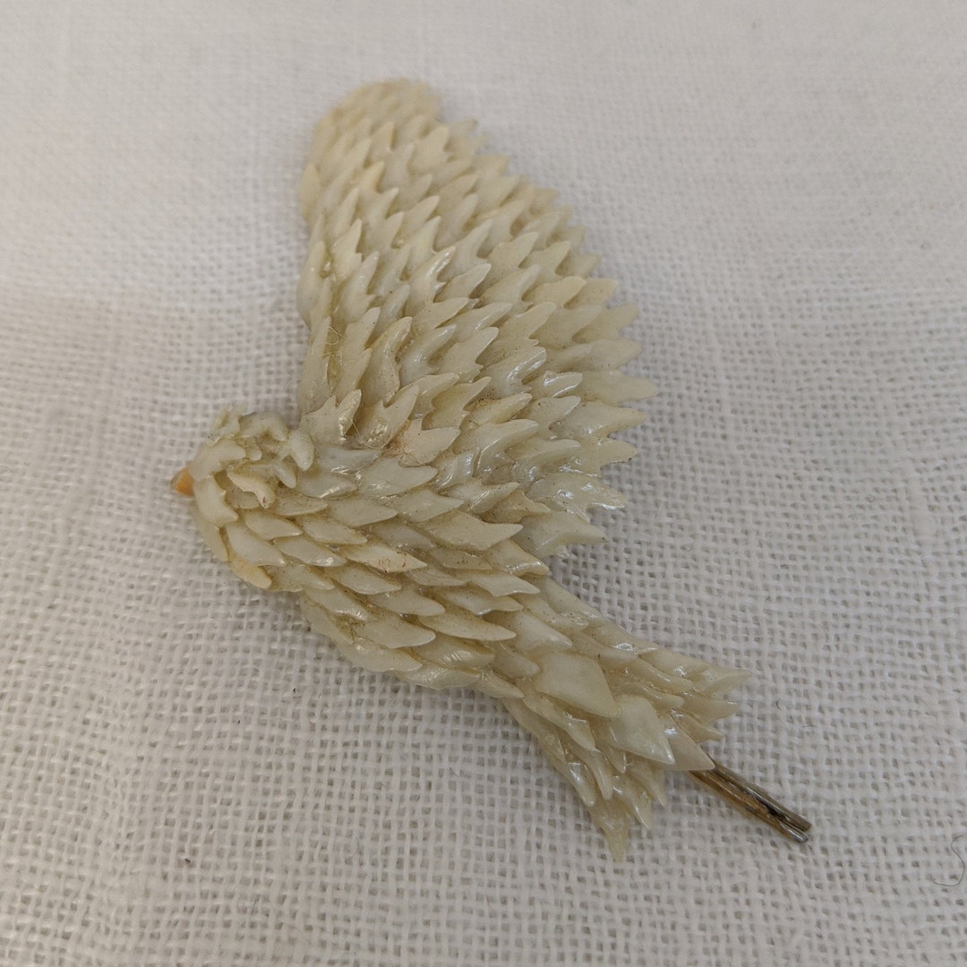 Rare Vintage 1940s White Dove Bird Shell Brooch - Etsy