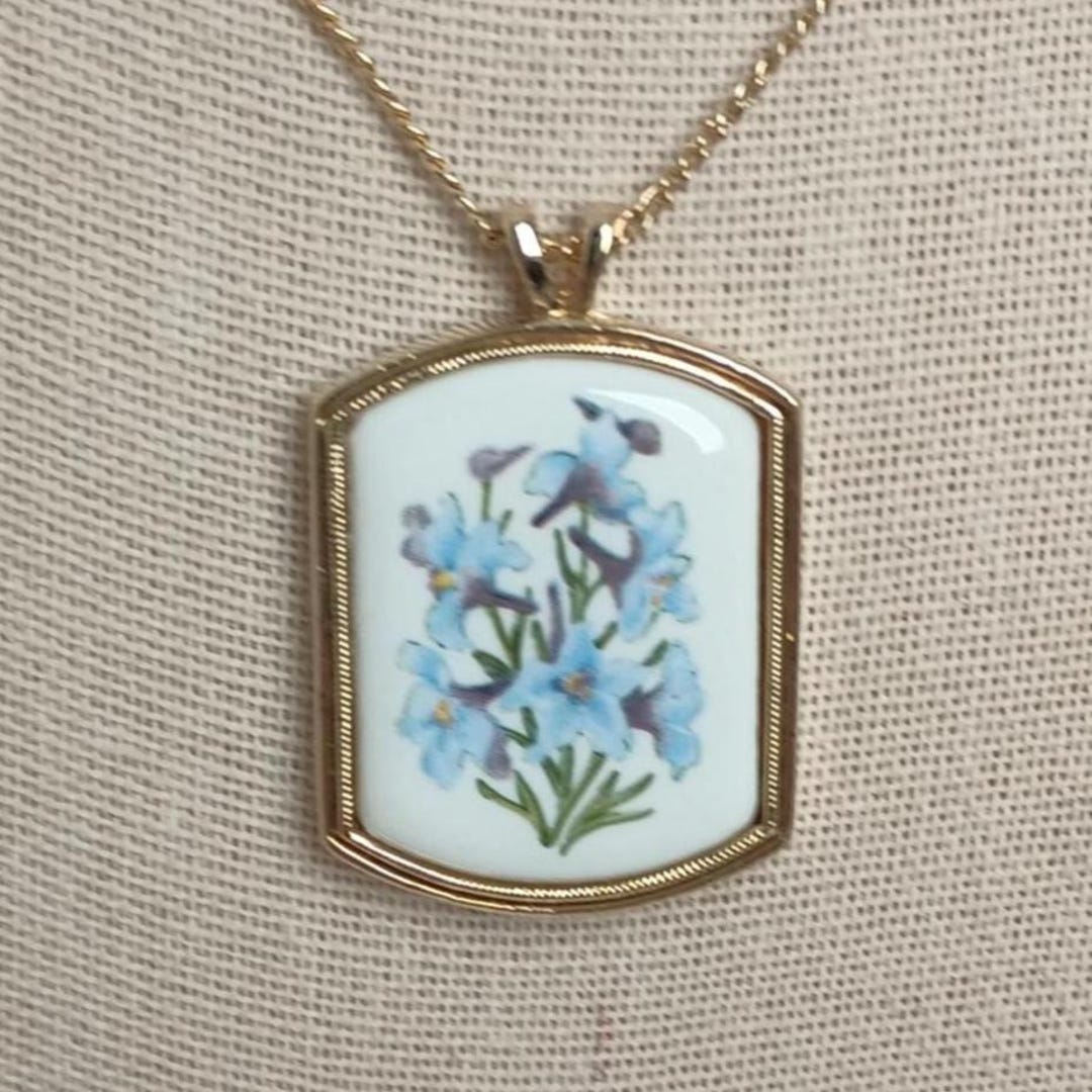 Vintage Avon Floral Heritage Porcelain Pendant Necklace — Blue Larkspur ...