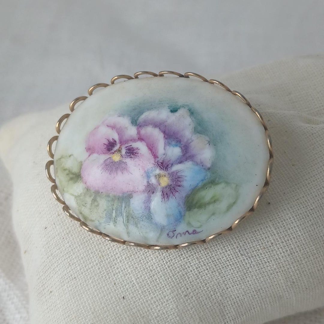 Vintage Hand-painted Porcelain Pansey Flower Brooch - Etsy