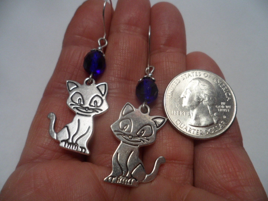 MISCHIEF MAKERS!! CAT Vintage Unworn Kitty Cobalt Navy Blue Faceted ...