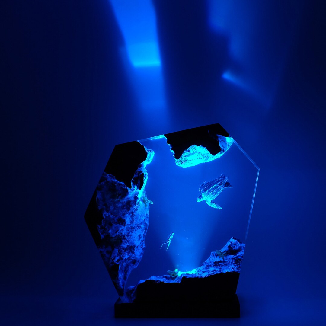 Seaturtle Epoxy Resin Wood Lamp, Sea Turtle Gift, Ocean Theme Diorama ...