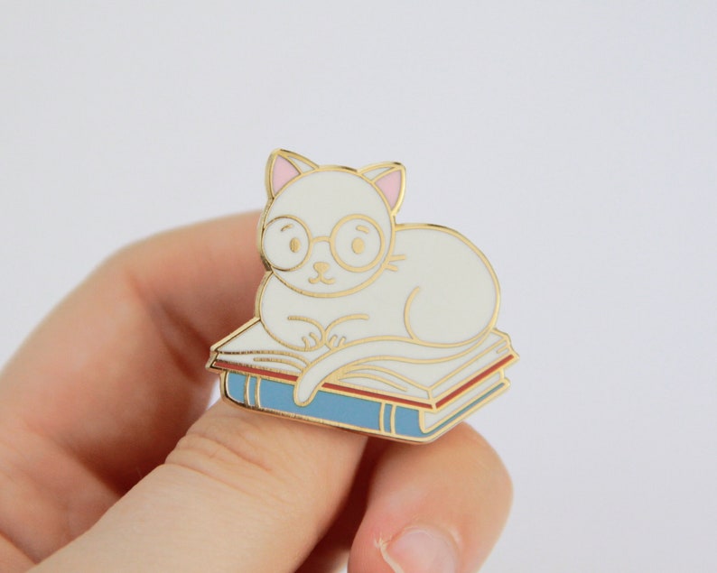 White Cat & Books Enamel Pin - Etsy