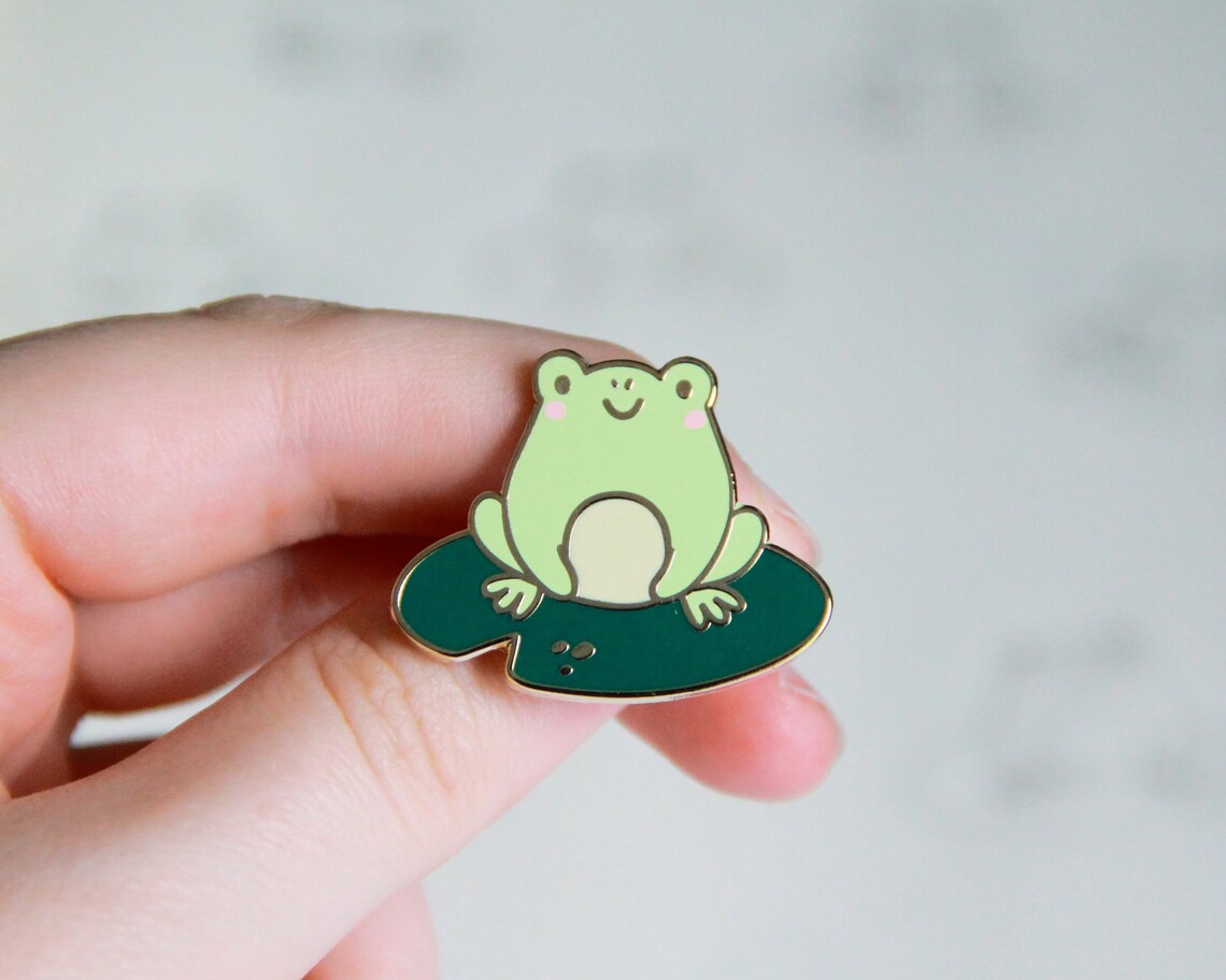 Frog Enamel Pin - Etsy UK