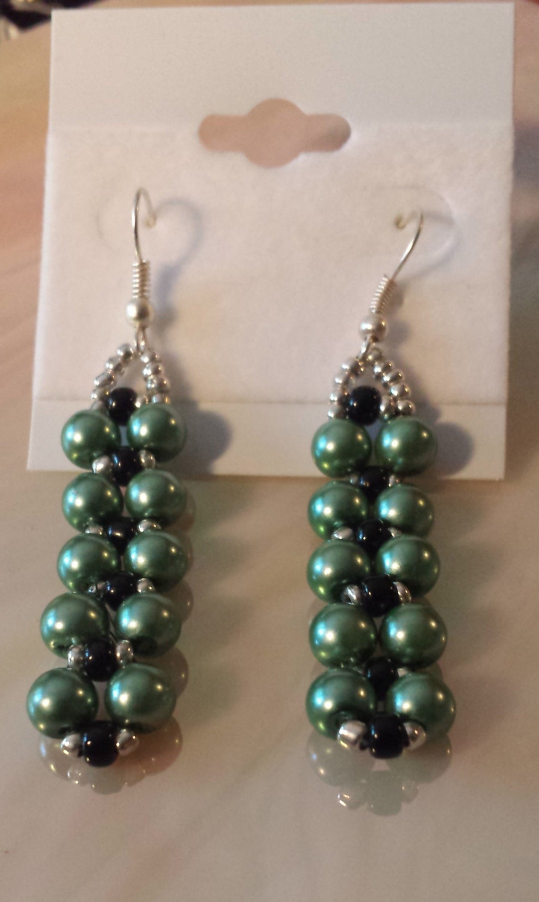 Menta perla con cuentas pendientes - Etsy España
