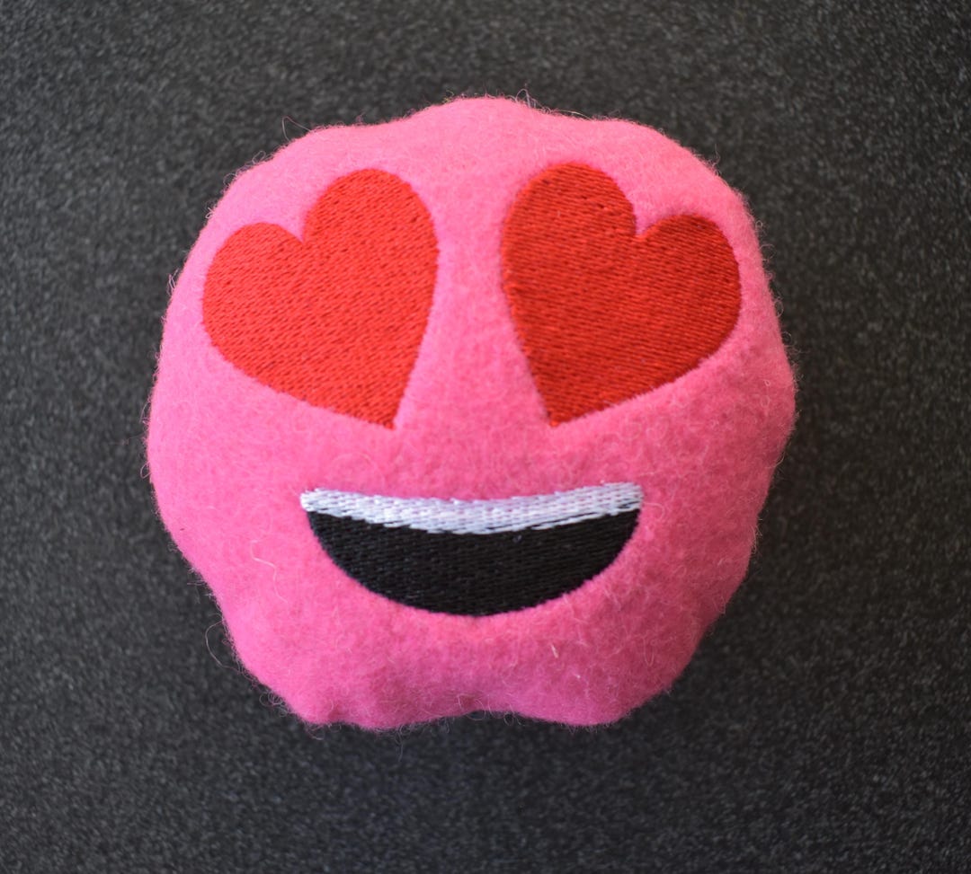 Digital Embroidery Design Emoji - Love Eyed Softie Stuffie Design - Etsy