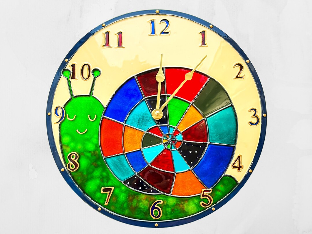 Stain Glass Wall Clock | Snail Stained Glass, Snail Decor Nursery ...