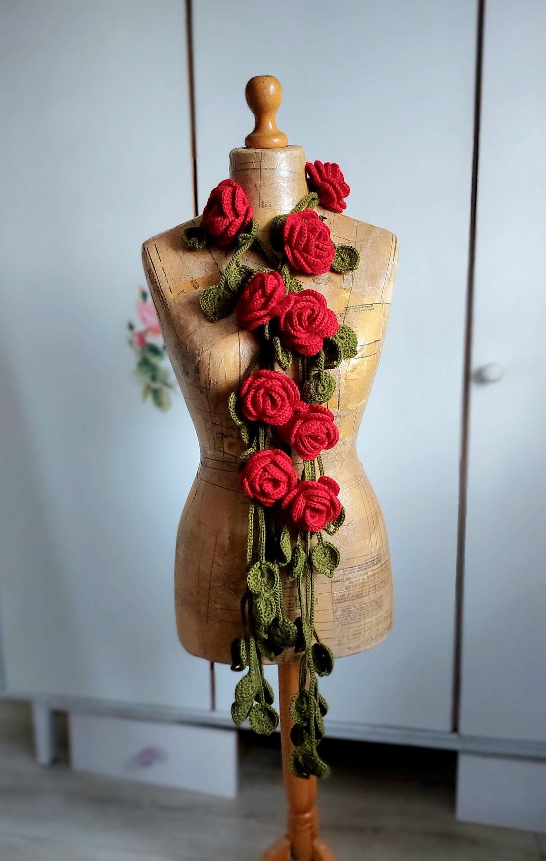 Crochet Red Rose Lariat, Crochet Rose Scarf, Made to Order. - Etsy