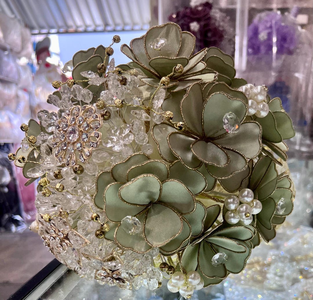 Sage Green With Gold Ramos-quinceañera Ramo En Color Sage Verde - Sweet ...