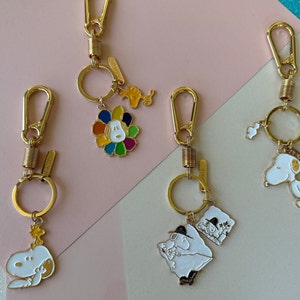 Cute Genuine Peanuts Key Chain Snoopy and His Friends Enamel Keychain ...