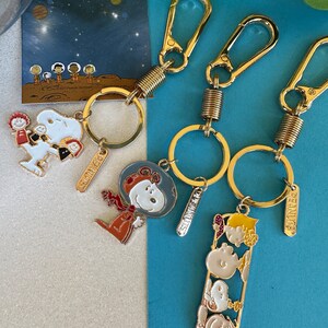 Cute Genuine Peanuts Key Chain Snoopy and His Friends Enamel Keychain ...