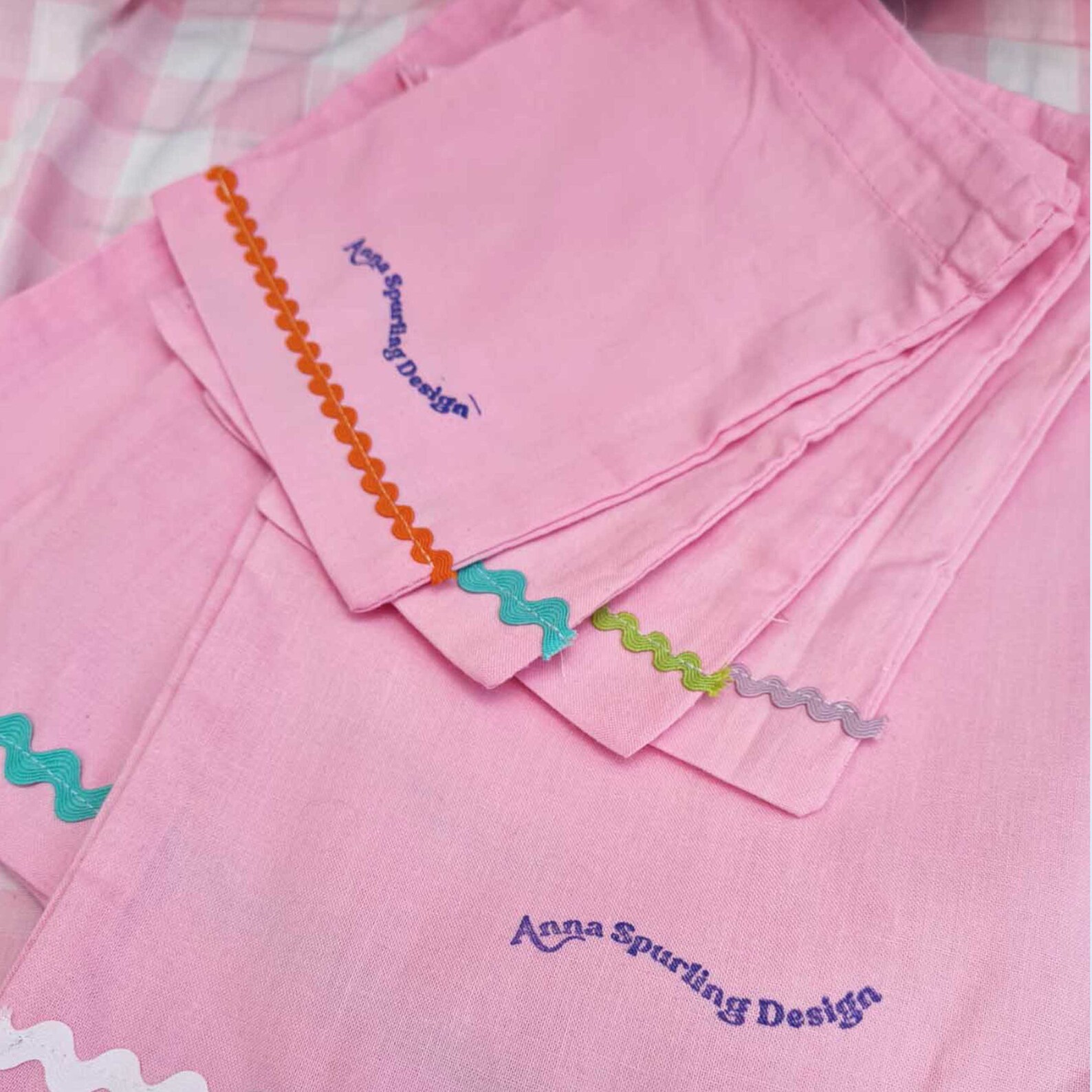 Pink and Neon Orange Squiggle Patterned Handmade Screen - Etsy