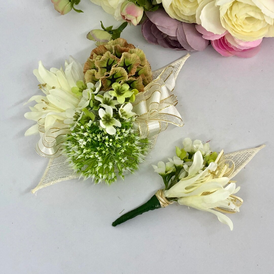 Corsage, Formal Corsage, Corsage Set, Green Formal Corsage, Wrist ...