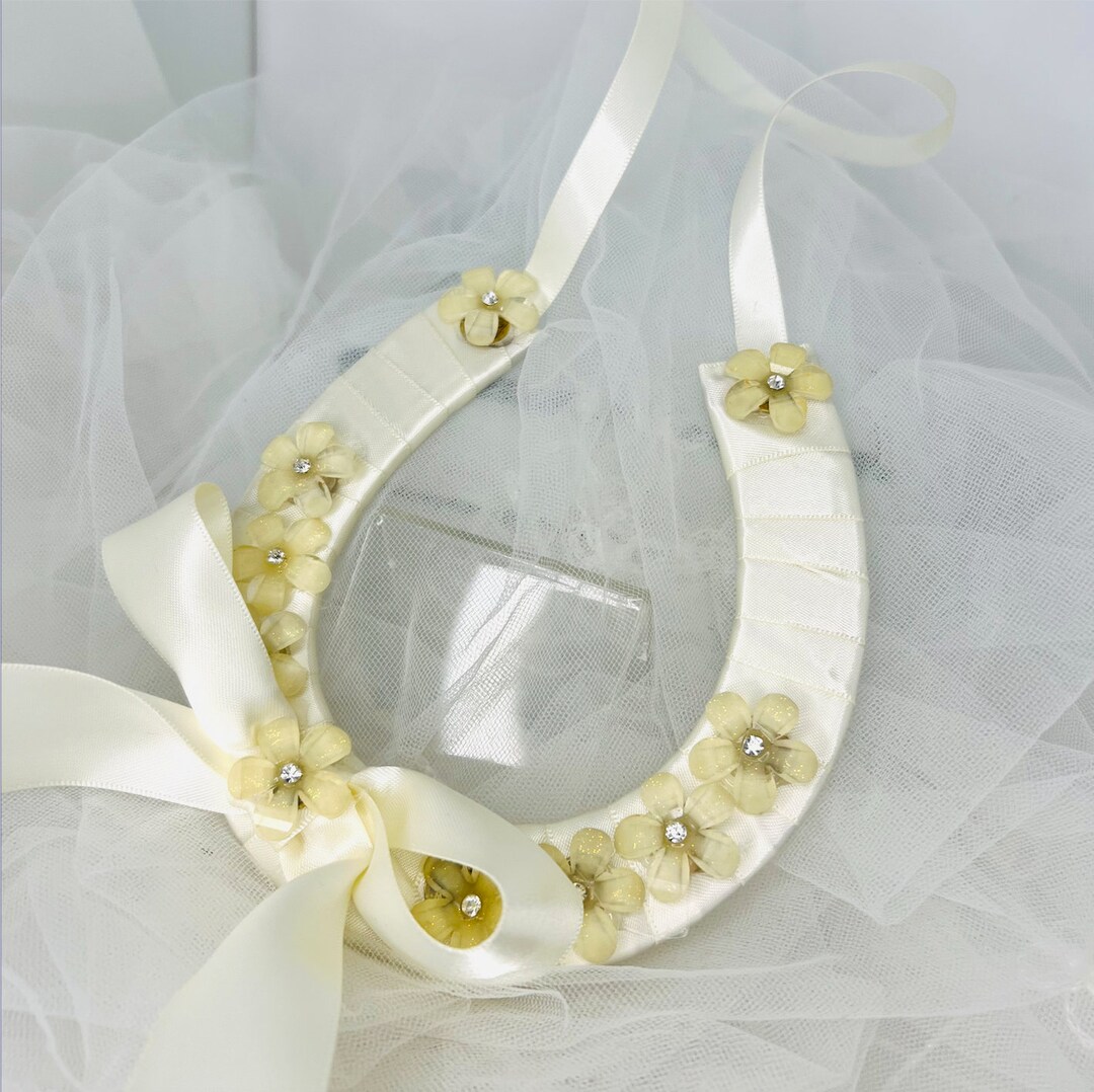 Bridal Horseshoe, Ivory Wedding Horseshoe, Pearl Good Luck Charm ...