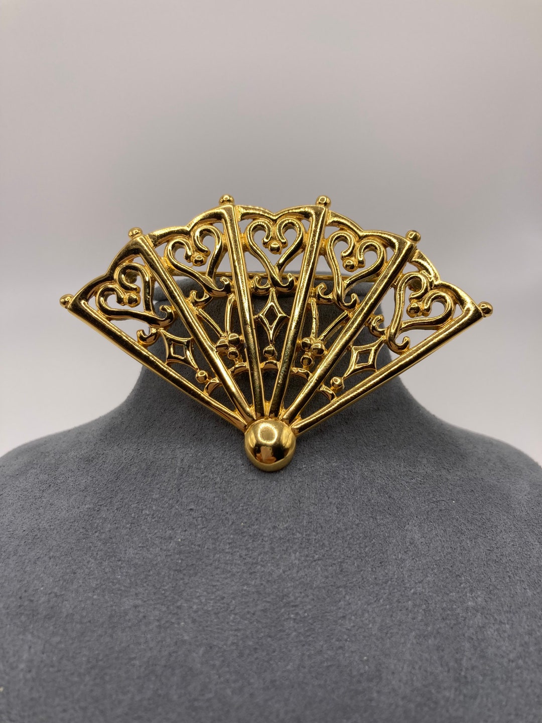 Brooch Collection - Vintage Fan Brooch by Anne Klein - Etsy