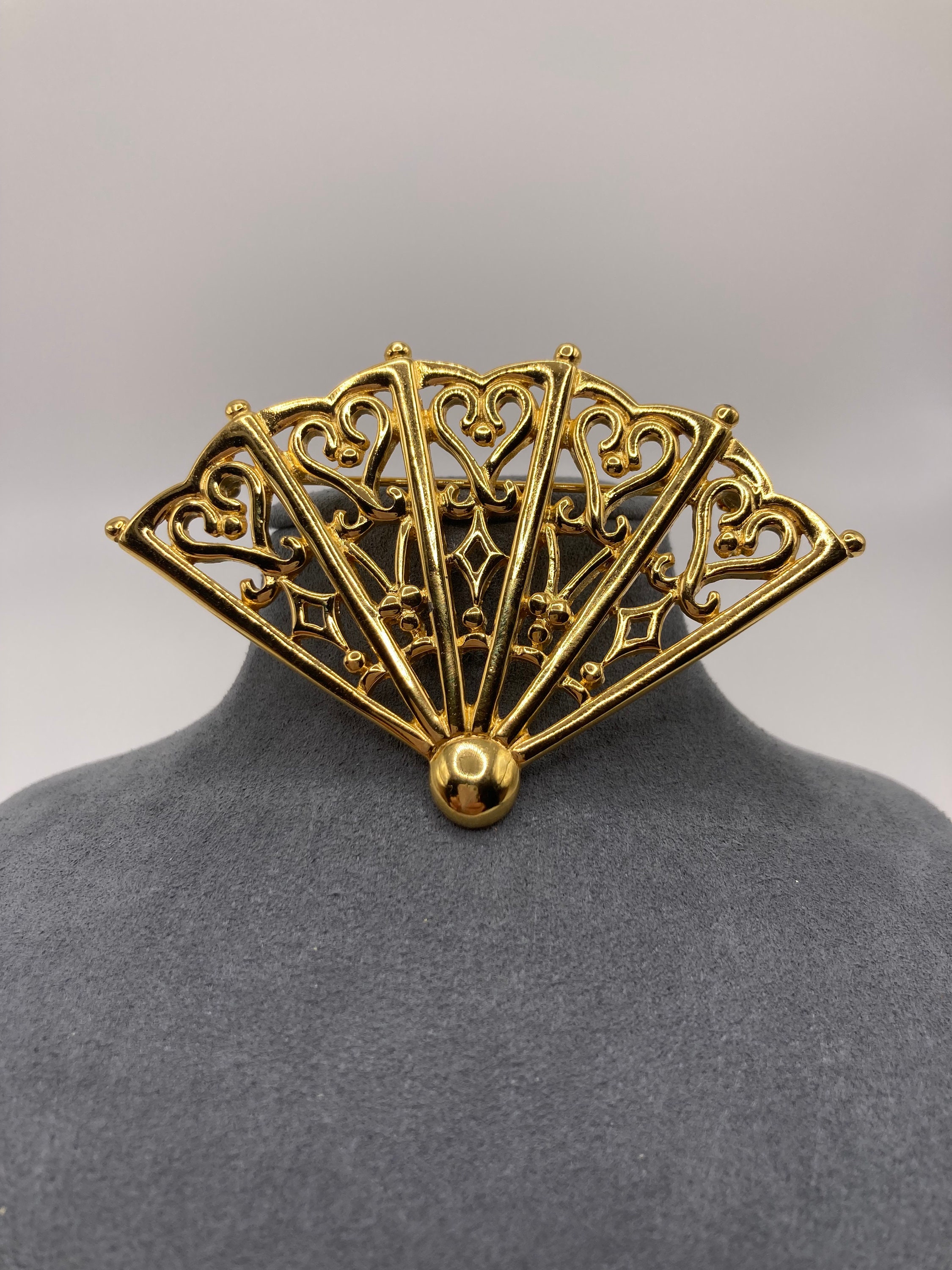Brooch Collection - Vintage Fan Brooch by Anne Klein - Etsy