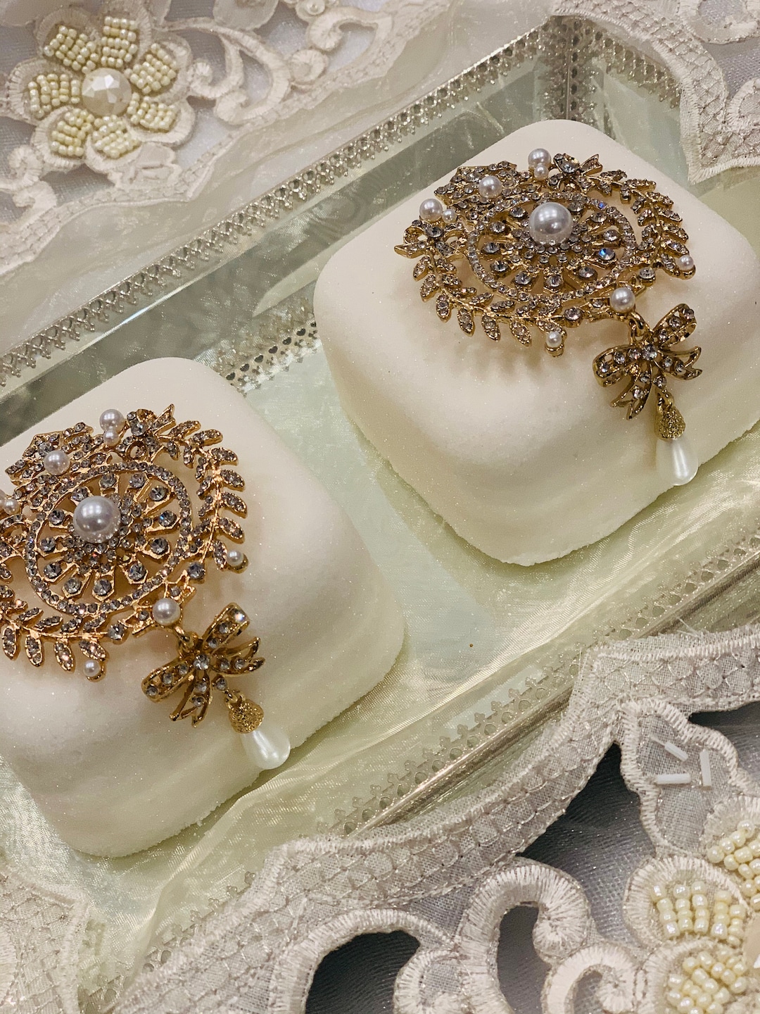 Sofreh Aghd Modern Style Gold or Silver Kaleh Ghand Set for Persian ...