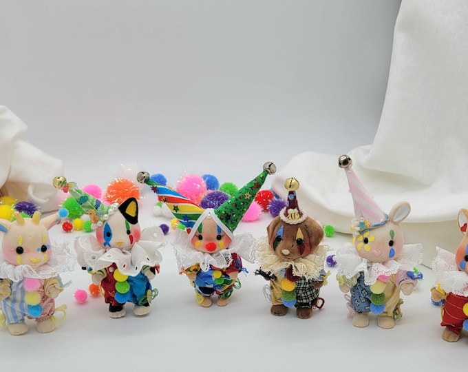 Primary Color Calico Critters Clowns! - Etsy