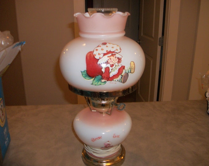 Strawberry Shortcake Hurricane Glass Lamp - Etsy