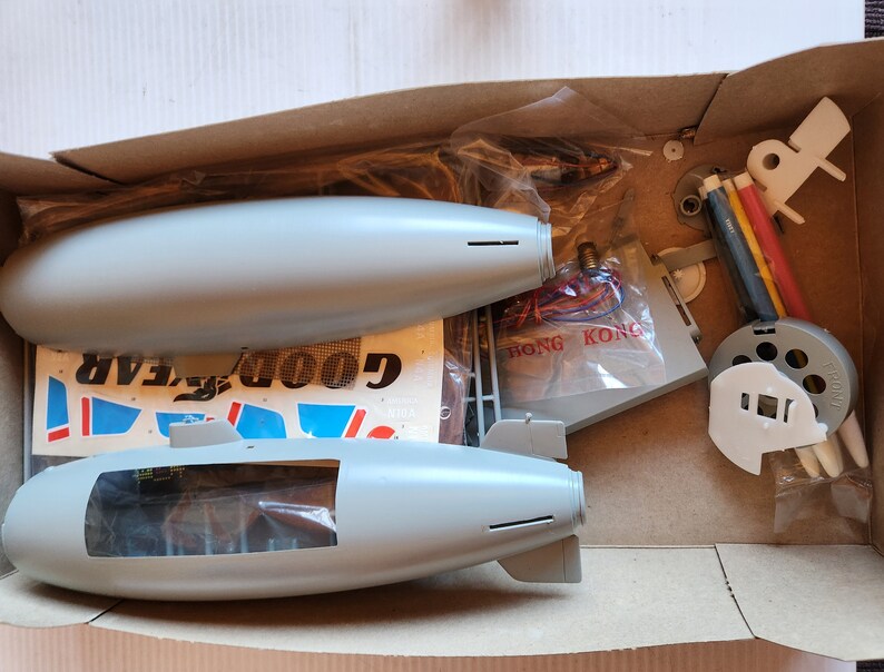 Revell Goodyear Blimp Snap Together Plastic Model Kit 1977 H-999 - Etsy