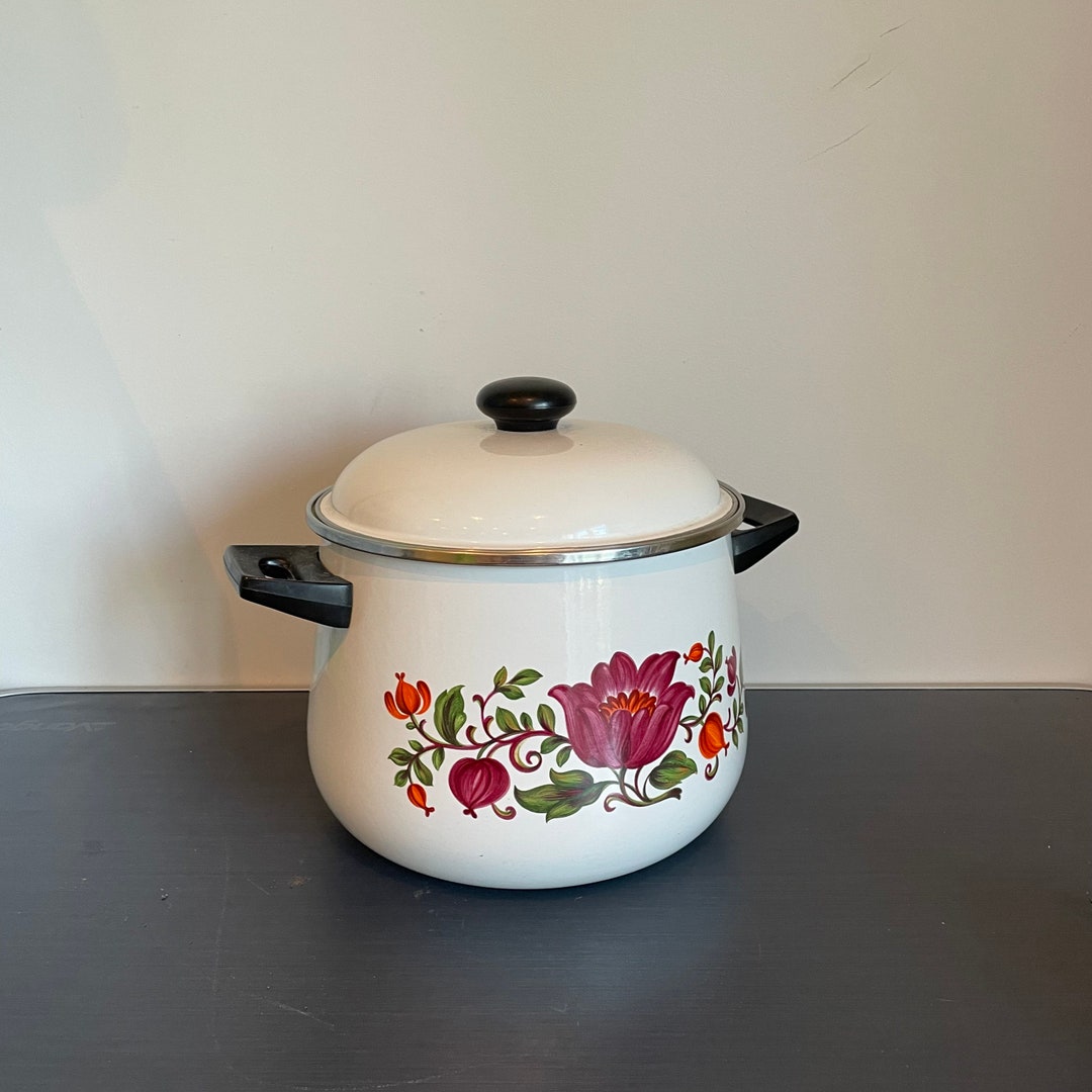 Large Vintage Enamel Cooking Pot - Etsy