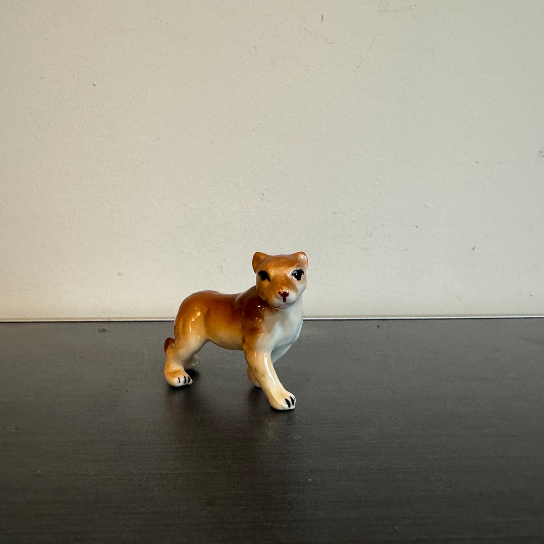Vintage Porcelain Lioness Figurine - Etsy