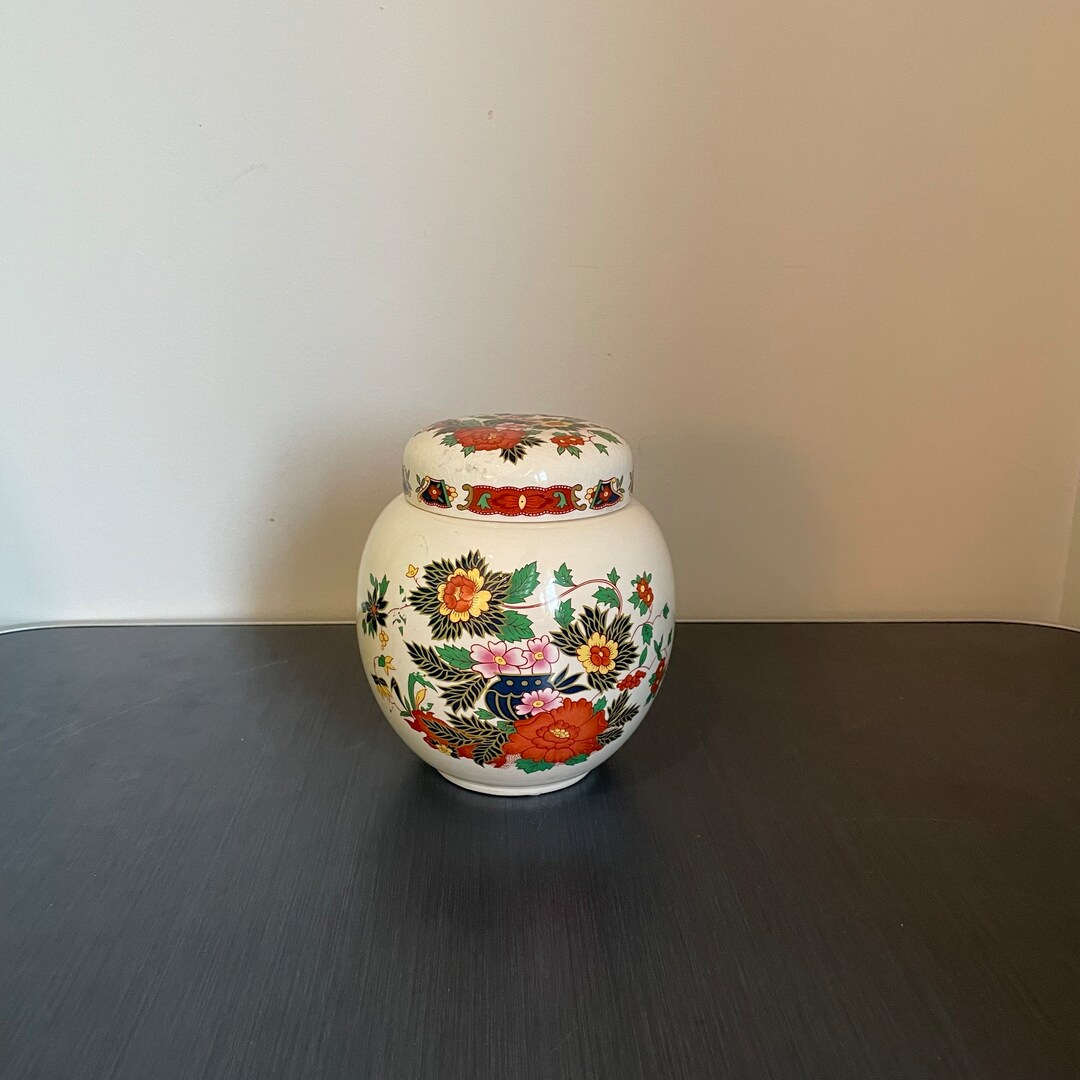 Vintage Porcelain Ginger Jar by Sadler England. - Etsy