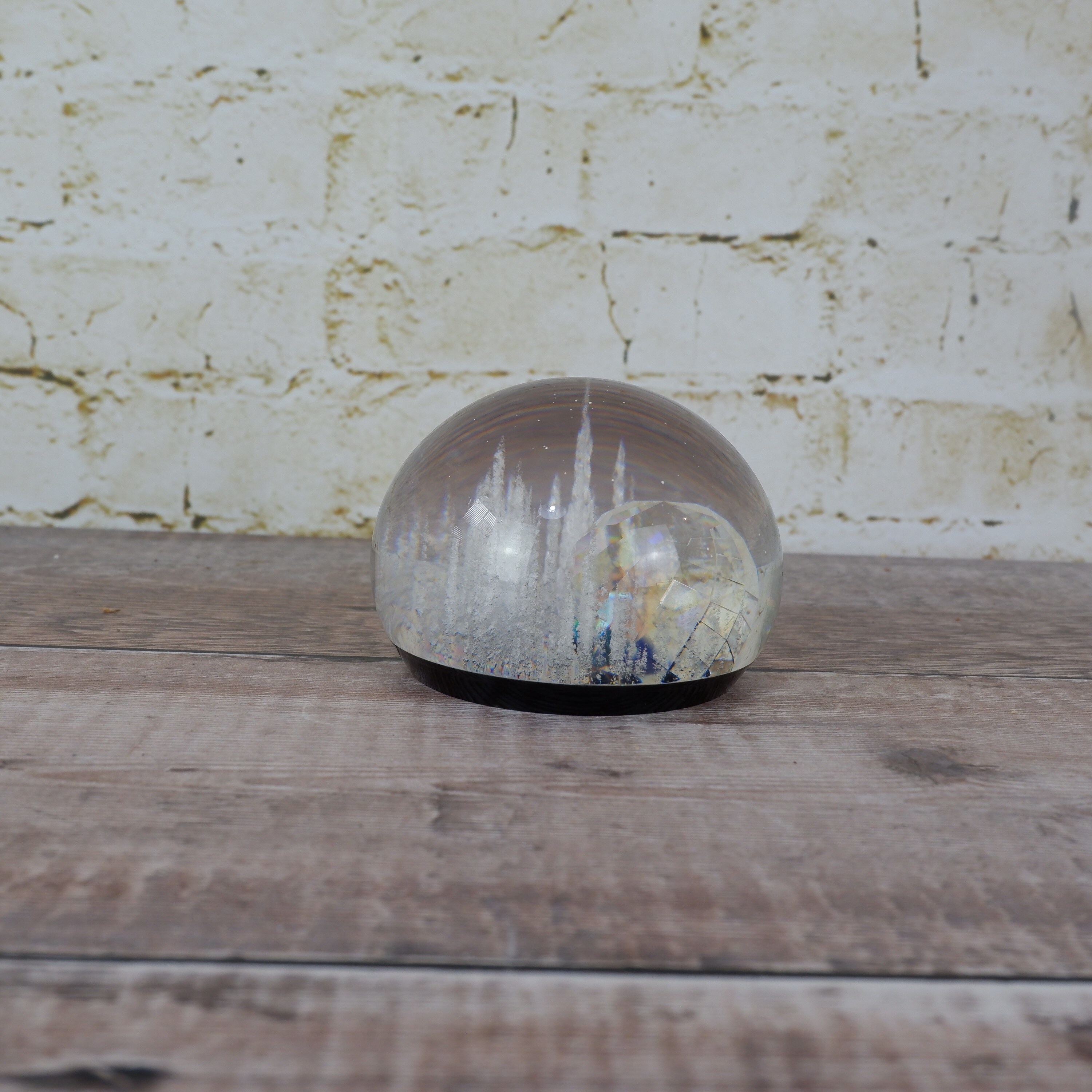 Vintage Tarax infinity red rosé paperweight tourism.sg.gov.lk