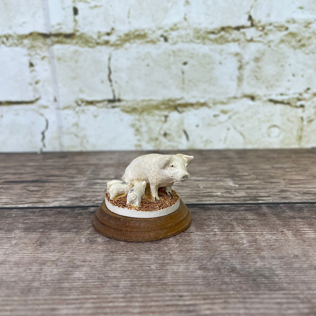 Vintage Pig Figurine by Peter Fagan 1988 - Etsy