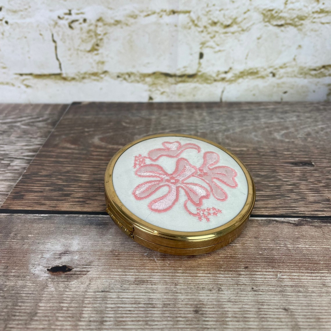 Vintage Mirror and Powder Compact - Etsy UK