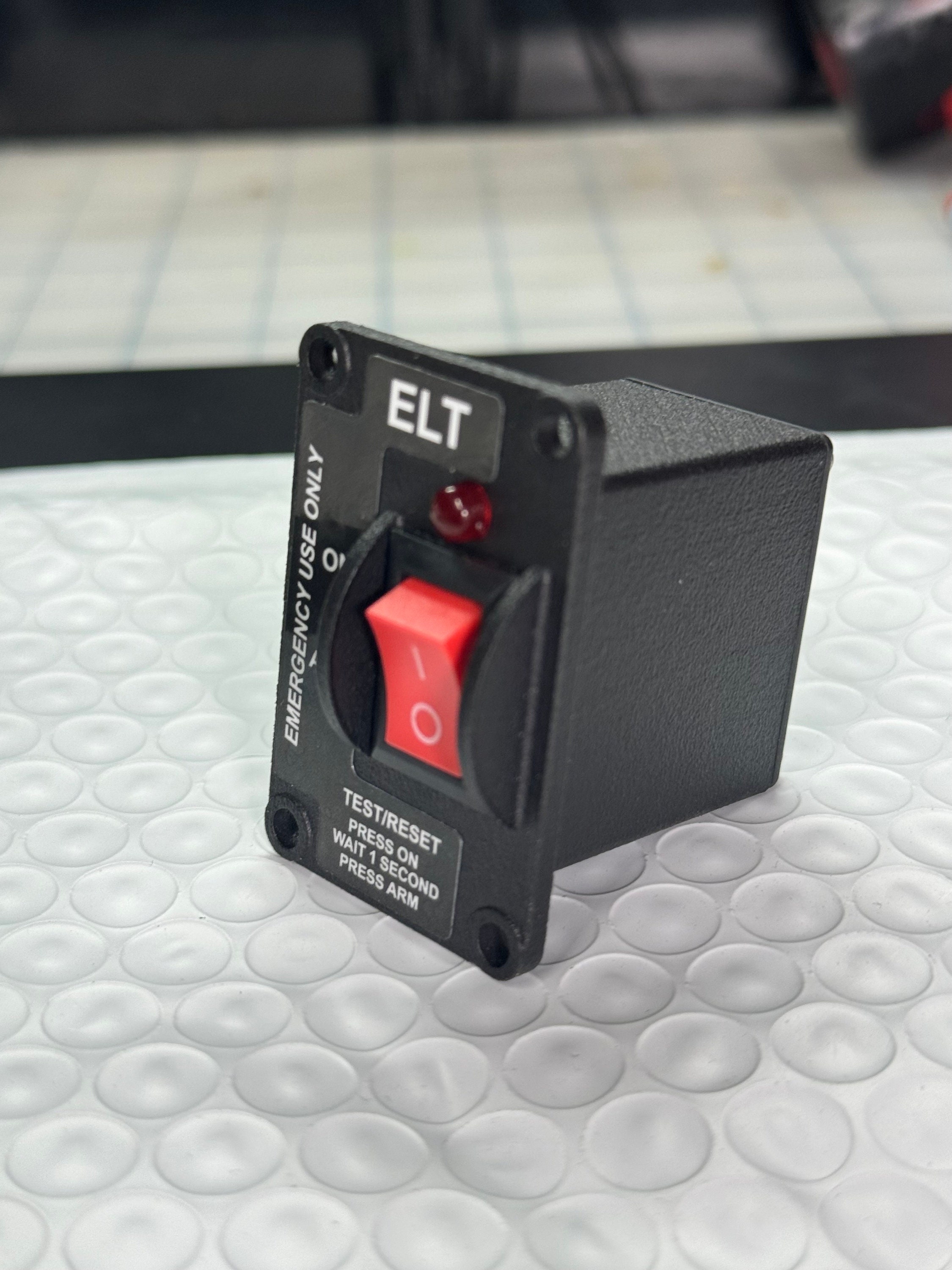 USB ELT Remote Switch for Cessna, Beechcraft, Diamond, TBM, Boeing ...